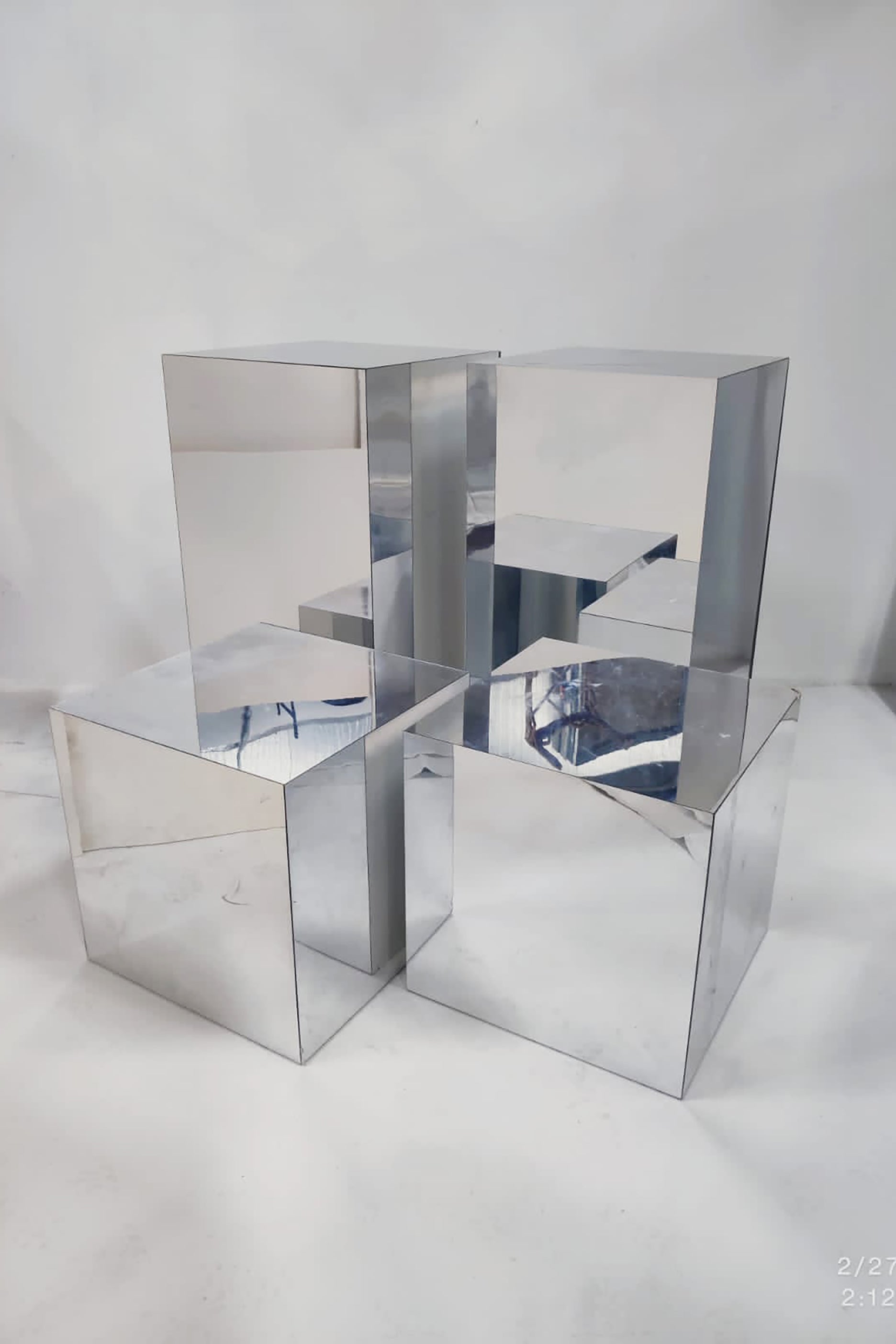 Mirror Block Plinths (Set of 4) – ProppedUpRentals