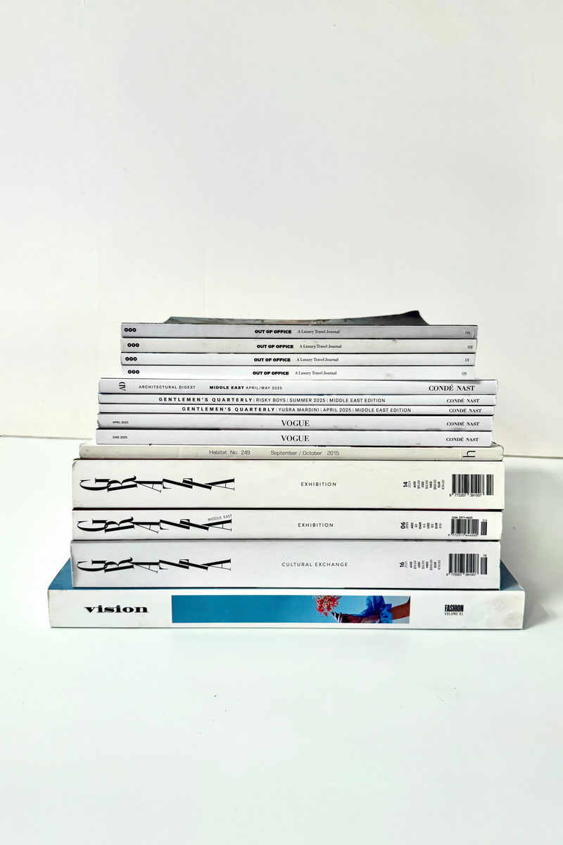Stack of Fashion Magazines – ProppedUpRentals