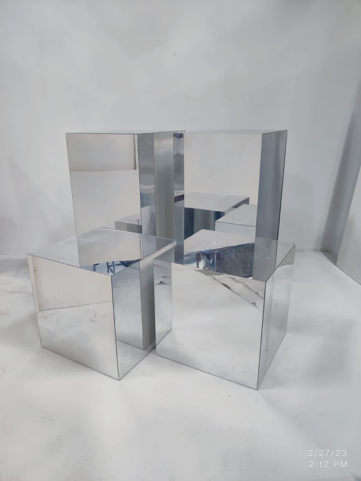 Mirror Block Plinths (Set of 4) – ProppedUpRentals
