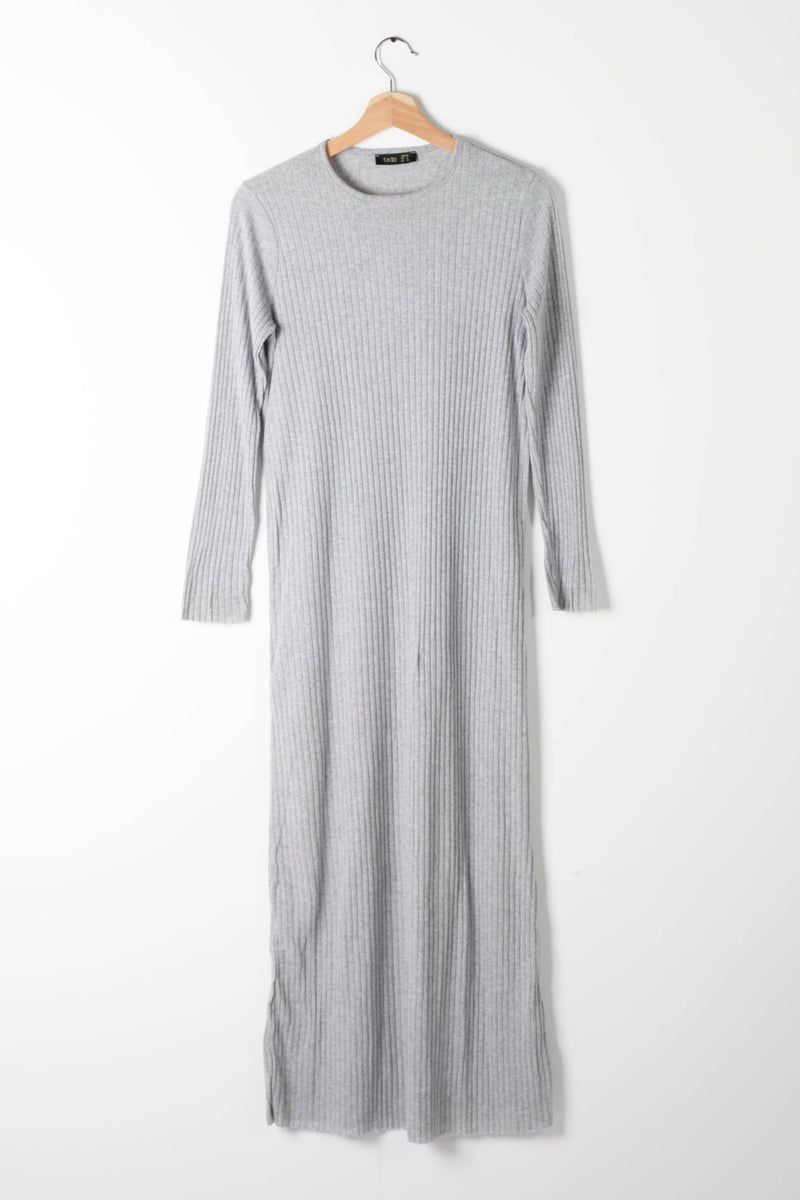 Long Grey Ribbed Dress (Medium) – ProppedUpRentals