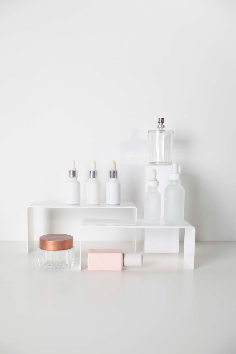 White Perspex Still-Life Styling Plinth (3 pieces) – ProppedUpRentals