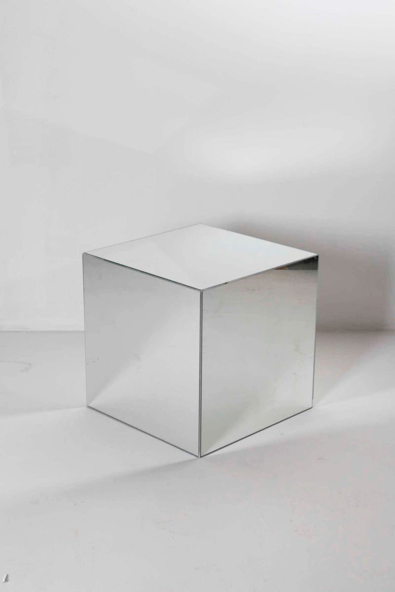 Mirror Block Plinths (Set of 3) – ProppedUpRentals